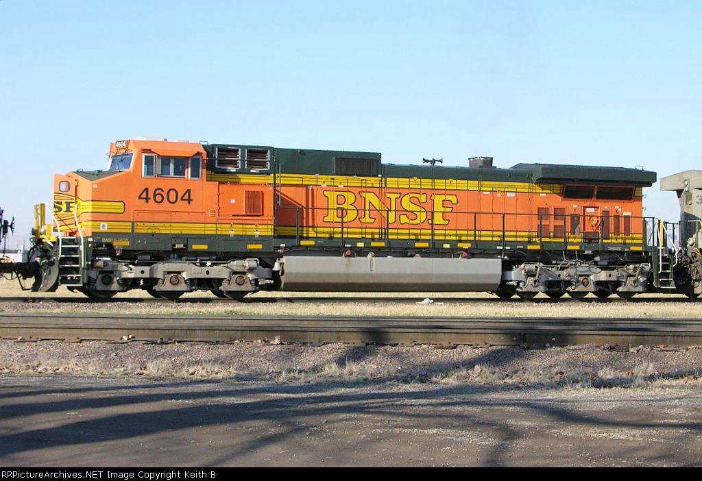 BNSF 4604